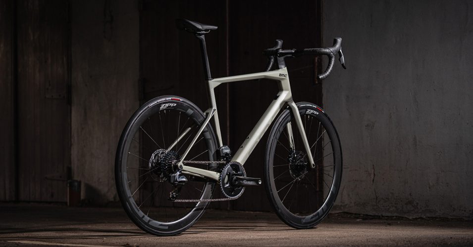 FAST BIKE FRIDAY - BMC ROADMACHINE 01 THREE 2021 - Wheelbase