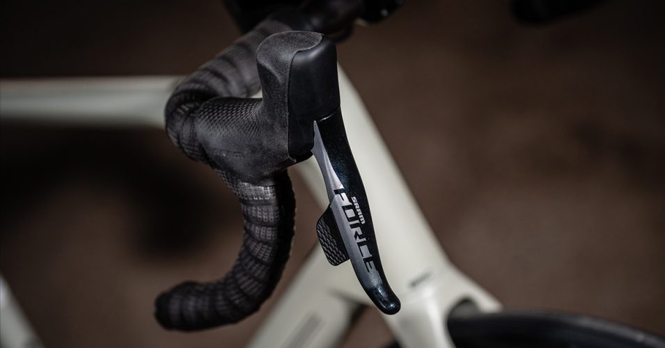 FAST BIKE FRIDAY - BMC ROADMACHINE 01 THREE 2021 - Wheelbase