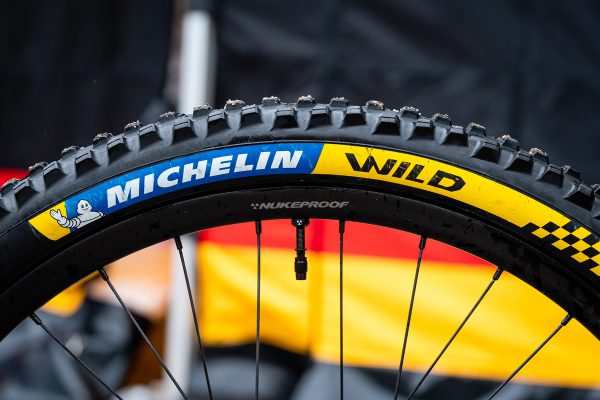 DAN BOOKER’S NUKEPROOF DISSENT 297 - BIKE CHECK