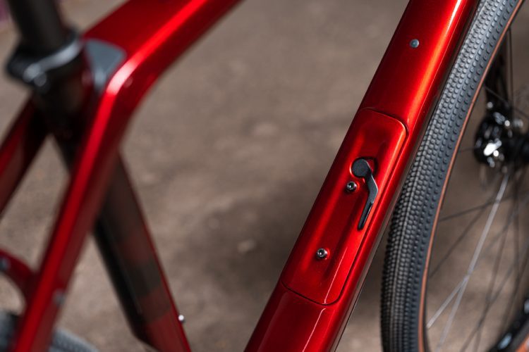 TREK CHECKPOINT SL6 eTAP - PRODUCT FEATURE