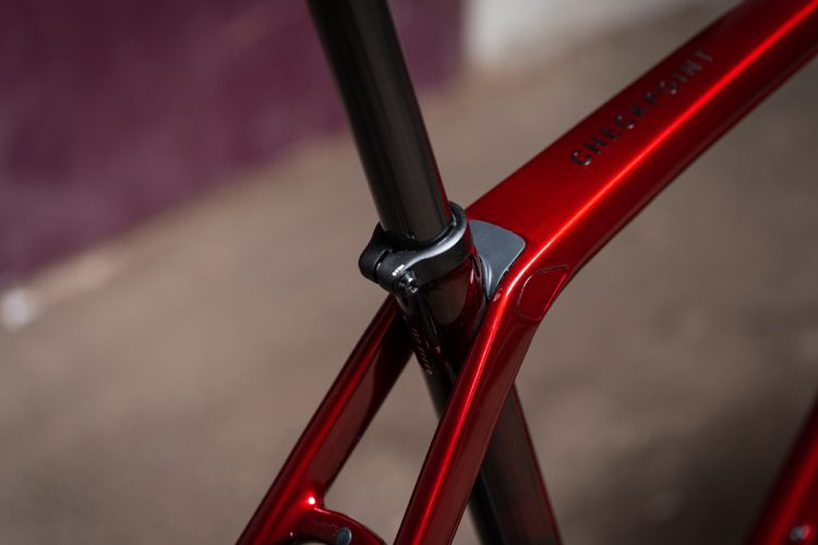 TREK CHECKPOINT SL6 eTAP - PRODUCT FEATURE