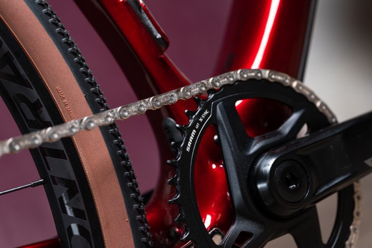 TREK CHECKPOINT SL6 eTAP - PRODUCT FEATURE