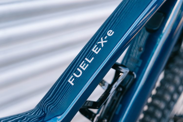 TREK FUEL EXe 9.8 XT - PRODUCT FEATURE