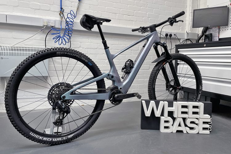 LIGHTWEIGHT E-MOUNTAIN BIKES - EXPLAINED