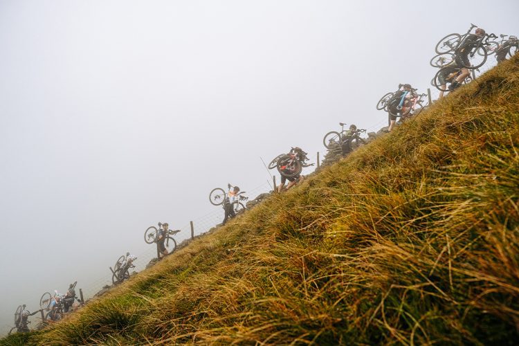 GILES DRAKE WINS THE 3 PEAKS CYCLO-CROSS RACE!