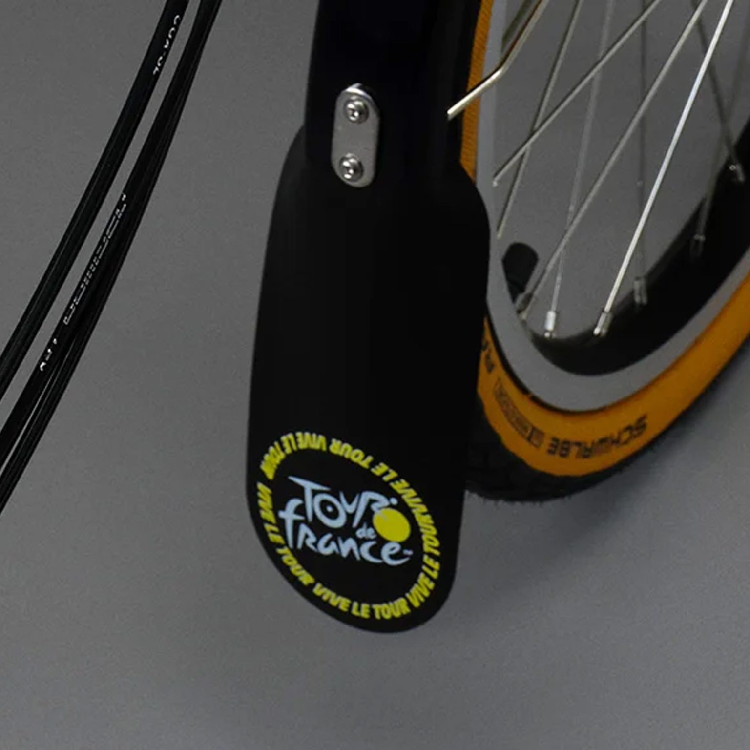 Brompton C Line 2025 | 6 Speed | Mid Bar | Leaders Yellow - Wheelbase